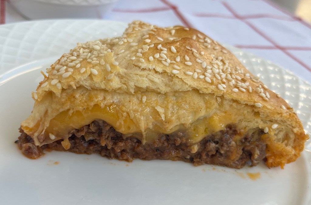 Colossal Cheeseburger - Dina's Diner