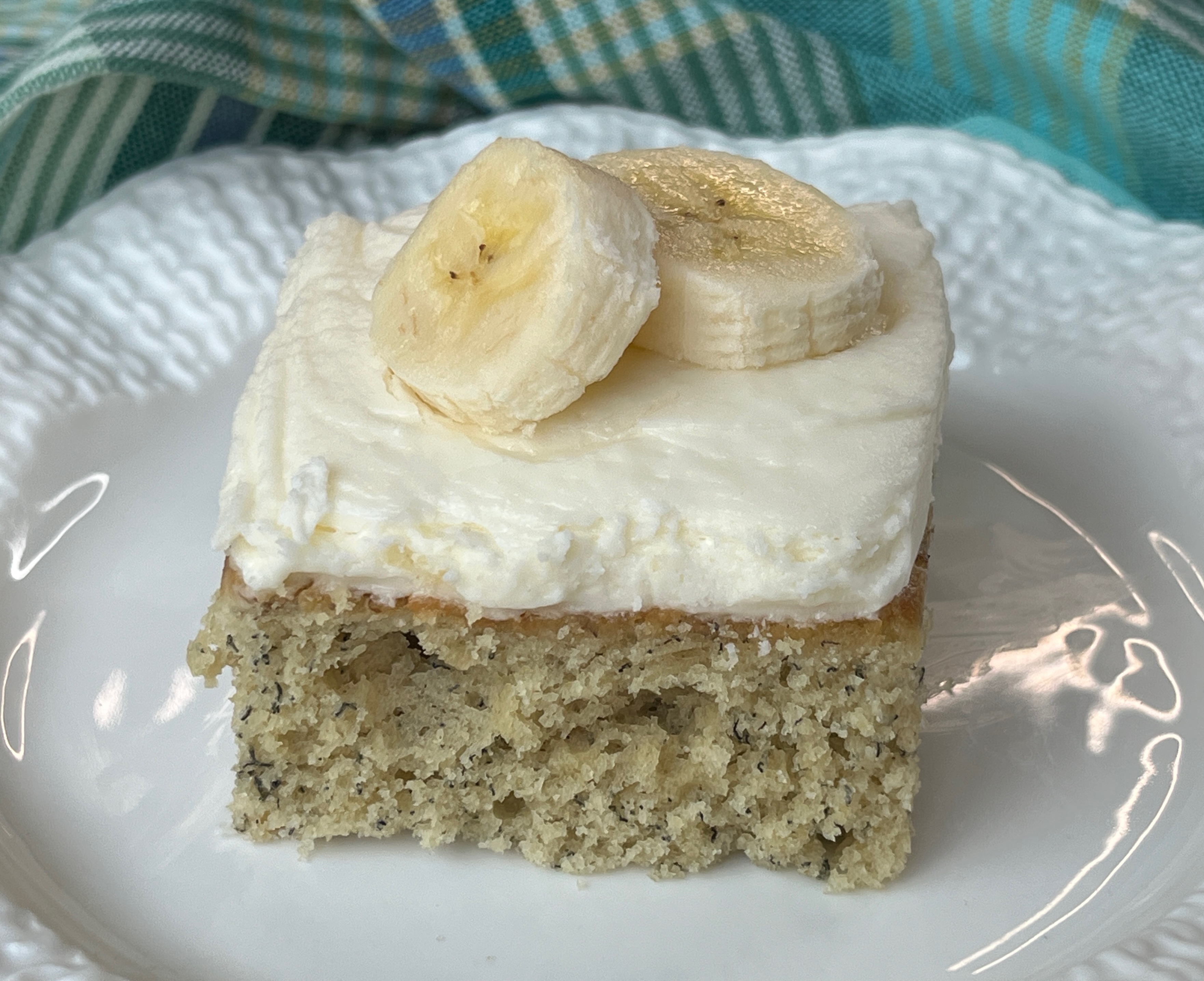 Banana Cake - Dina's Diner